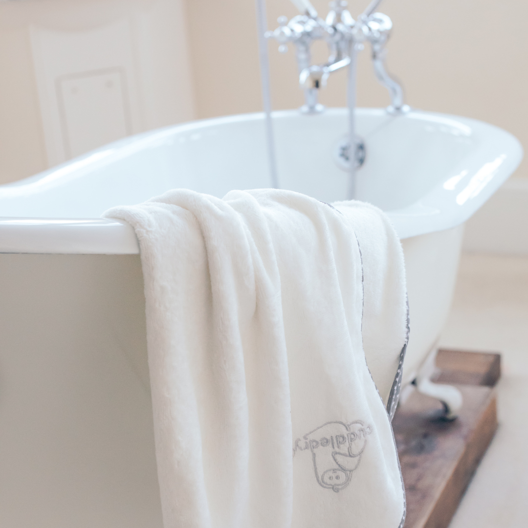 Splish Splash Safety: A Guide to Baby Bath Time – Sweet Dreamers